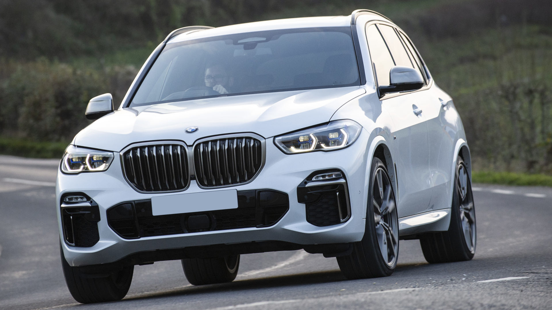 10 best Land Rover Defender alternatives | Carwow