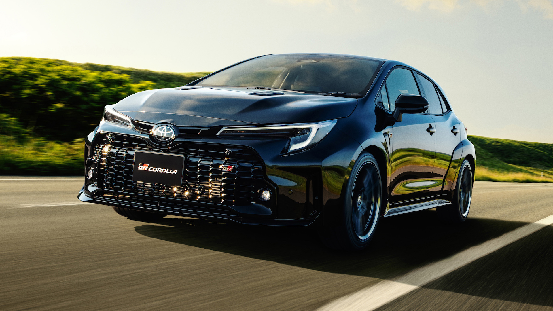 Infiniti Q30 Interior & Infotainment | Carwow