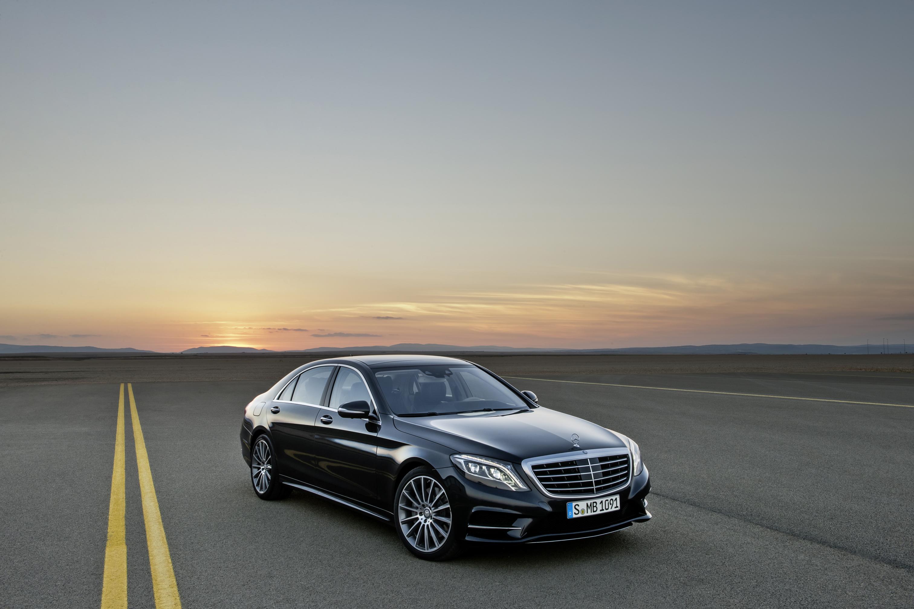 Mercedes S-Class Review | carwow
