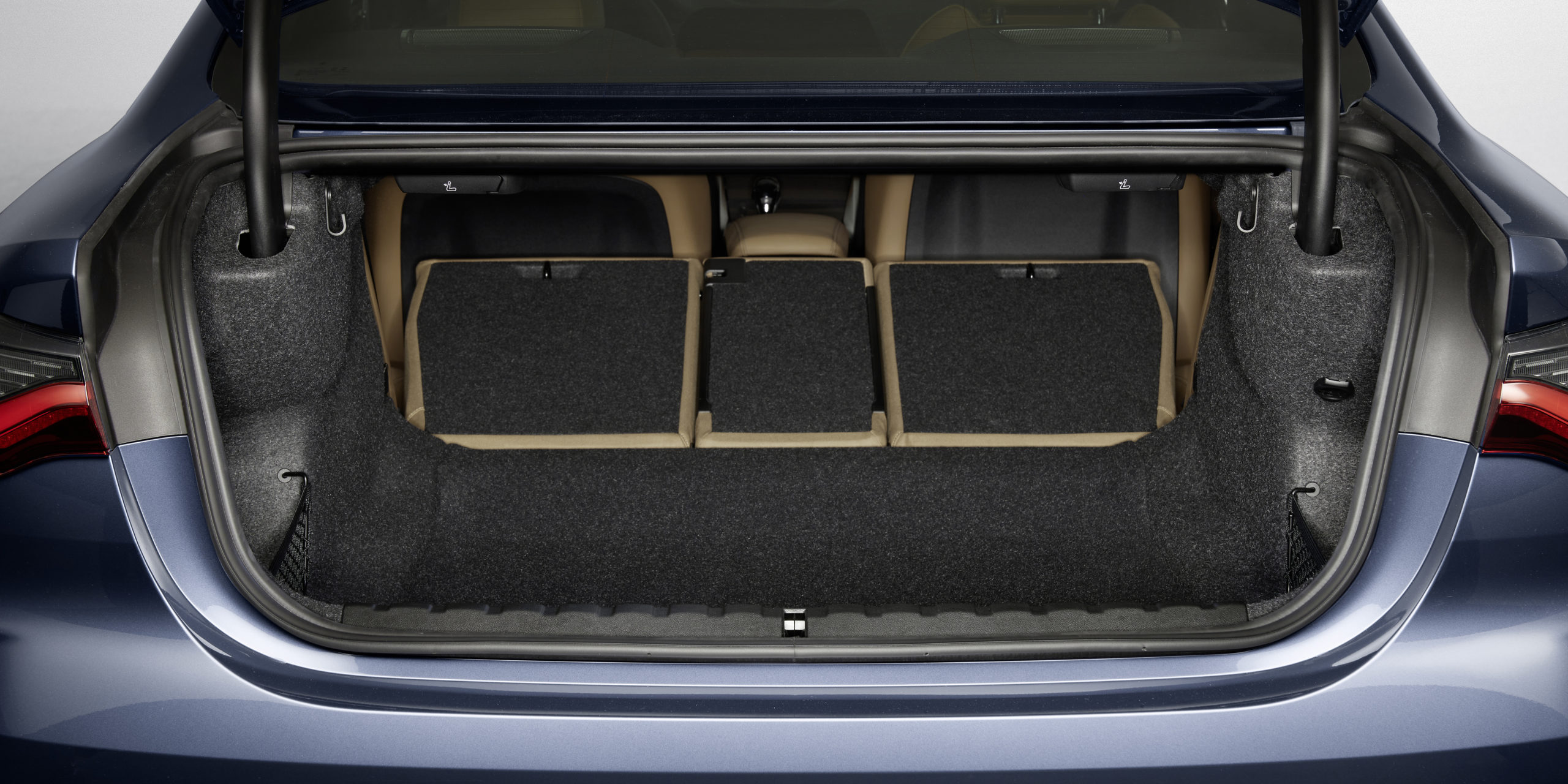 BMW 4 Series Review 2022 | Drive, Specs & Pricing | carwow