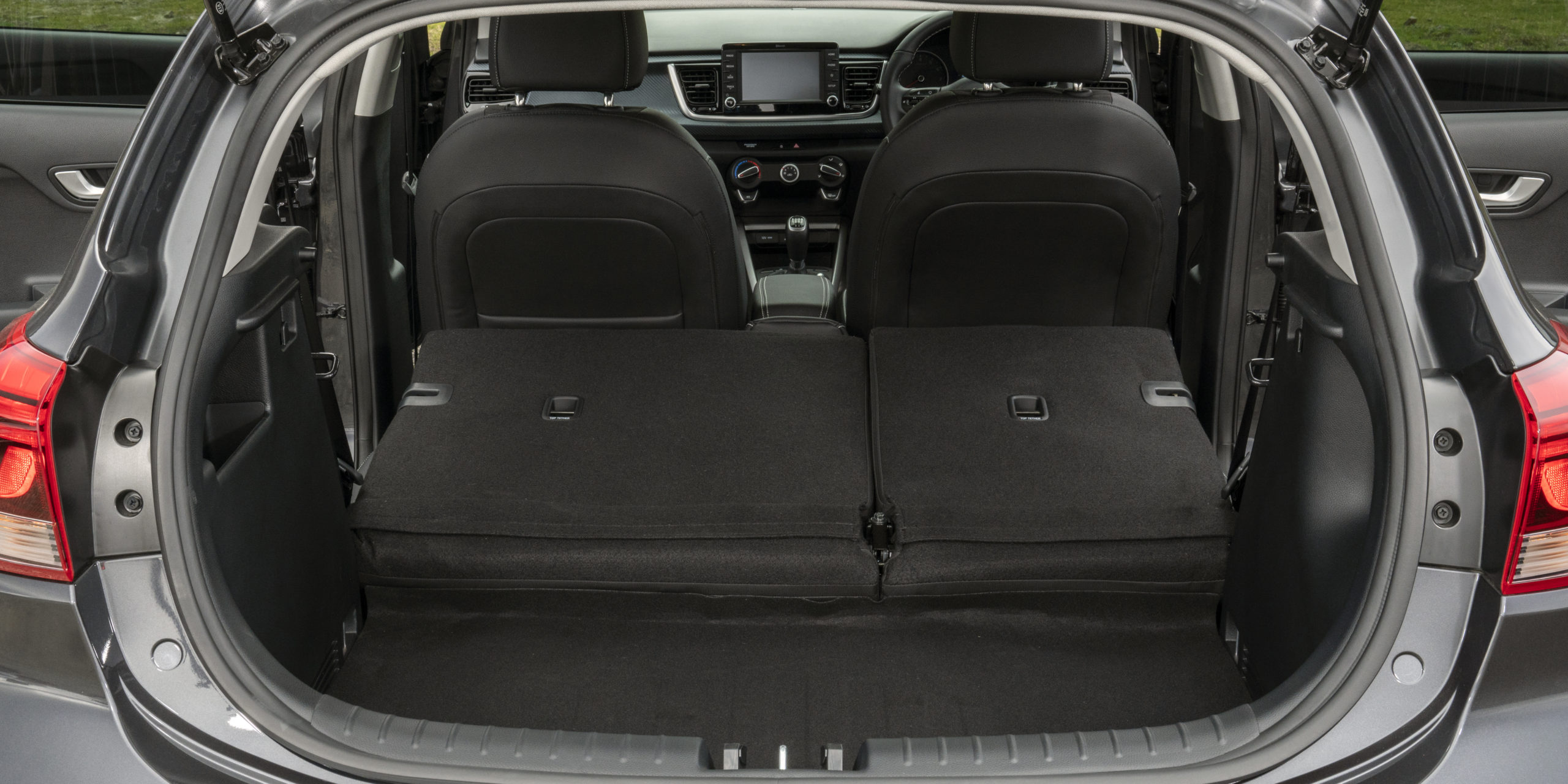 Kia Rio Review 2022 | Drive, Specs & Pricing | carwow