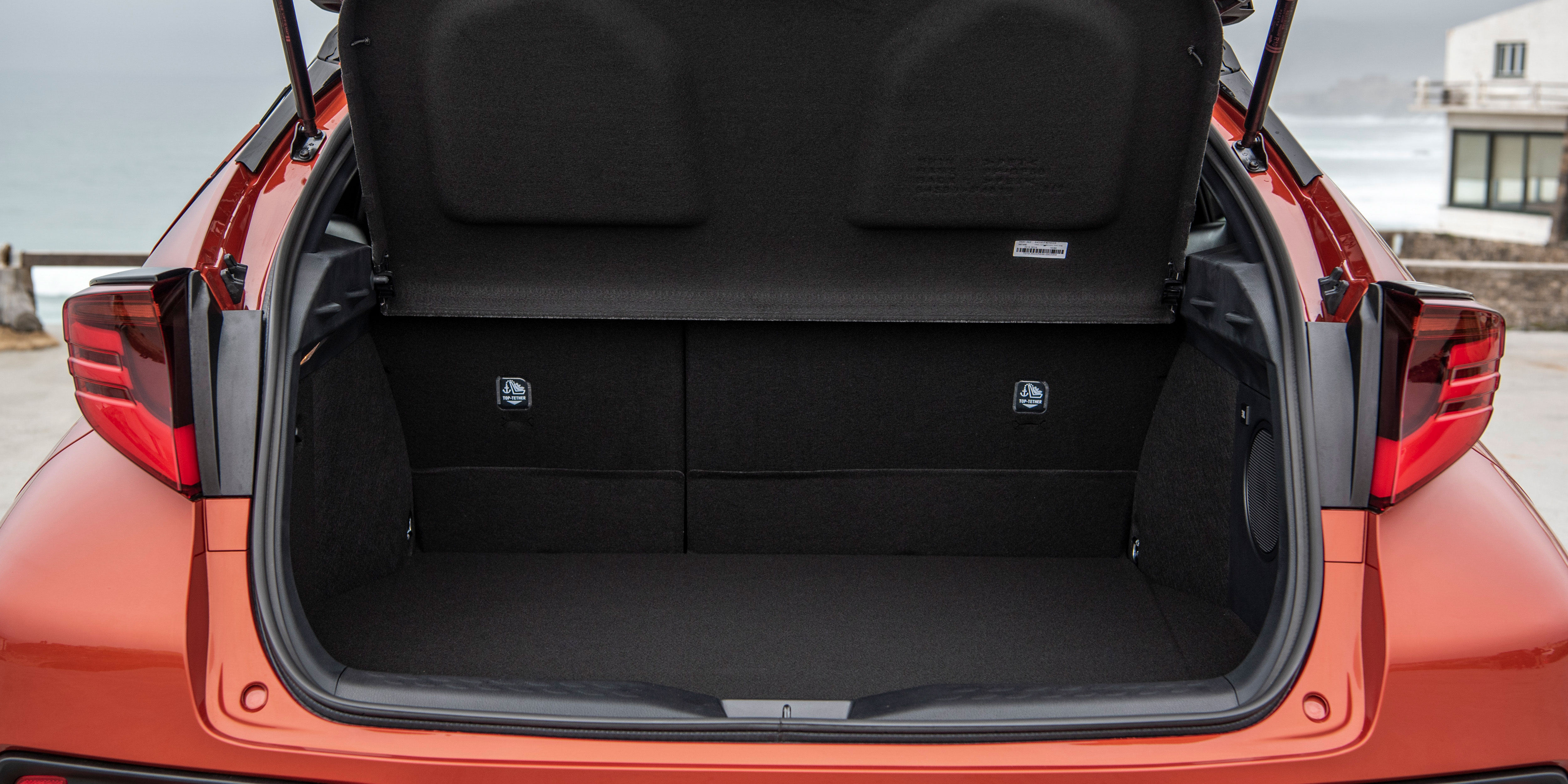 Toyota C-HR Review 2021 | carwow