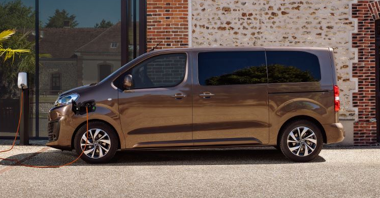Citroen e-SpaceTourer Review 2023 | Drive, Specs & Pricing | carwow