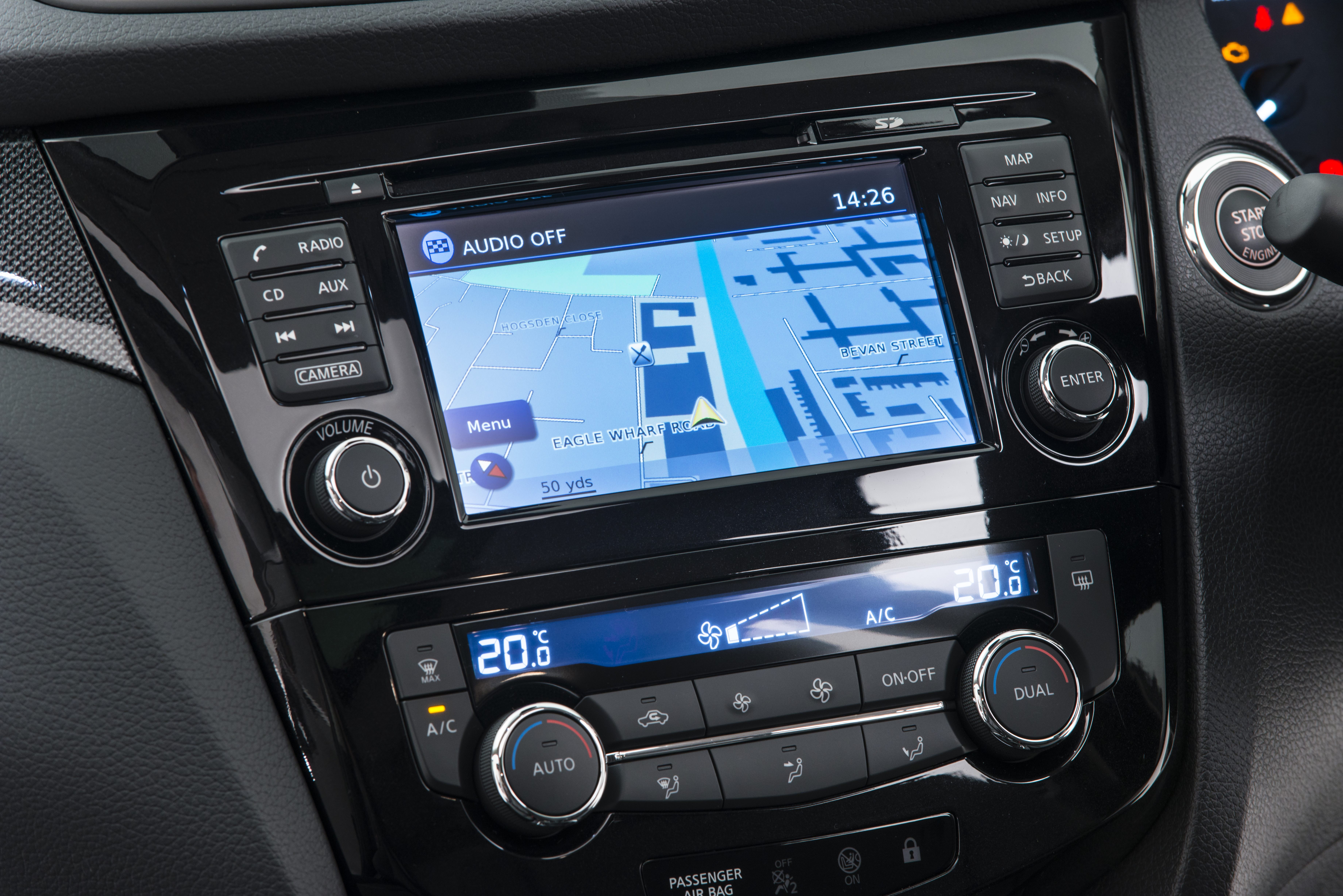 Nissan X-Trail Review | carwow