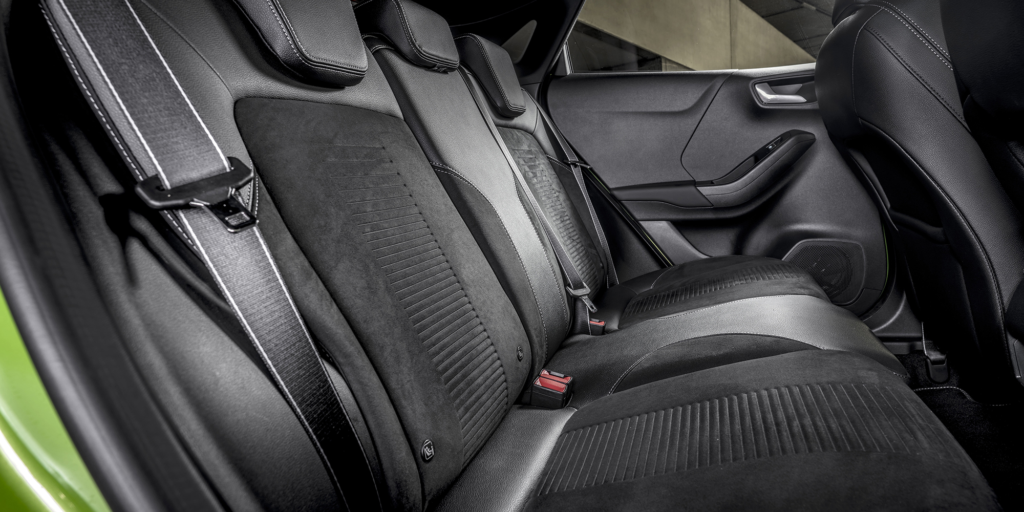 Ford Puma ST Review 2023 | Drive, Specs & Pricing | carwow