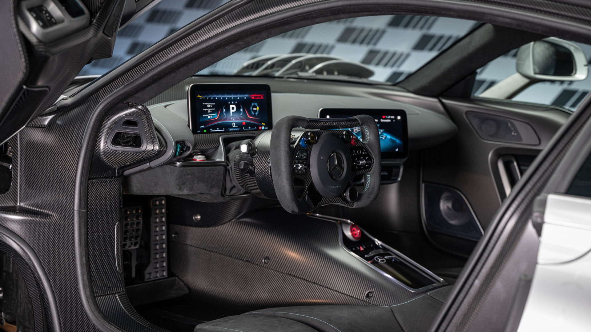 New Mercedes-AMG One revealed: a Formula 1 car for the road | Carwow