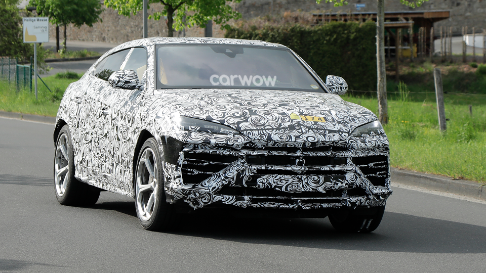 New Lamborghini Urus Hybrid spotted: everything we know so far | carwow