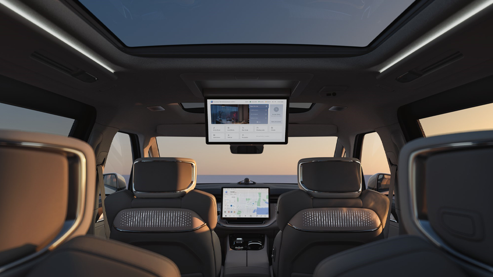 New Volvo EM90 revealed: all-electric MPV for China | Carwow