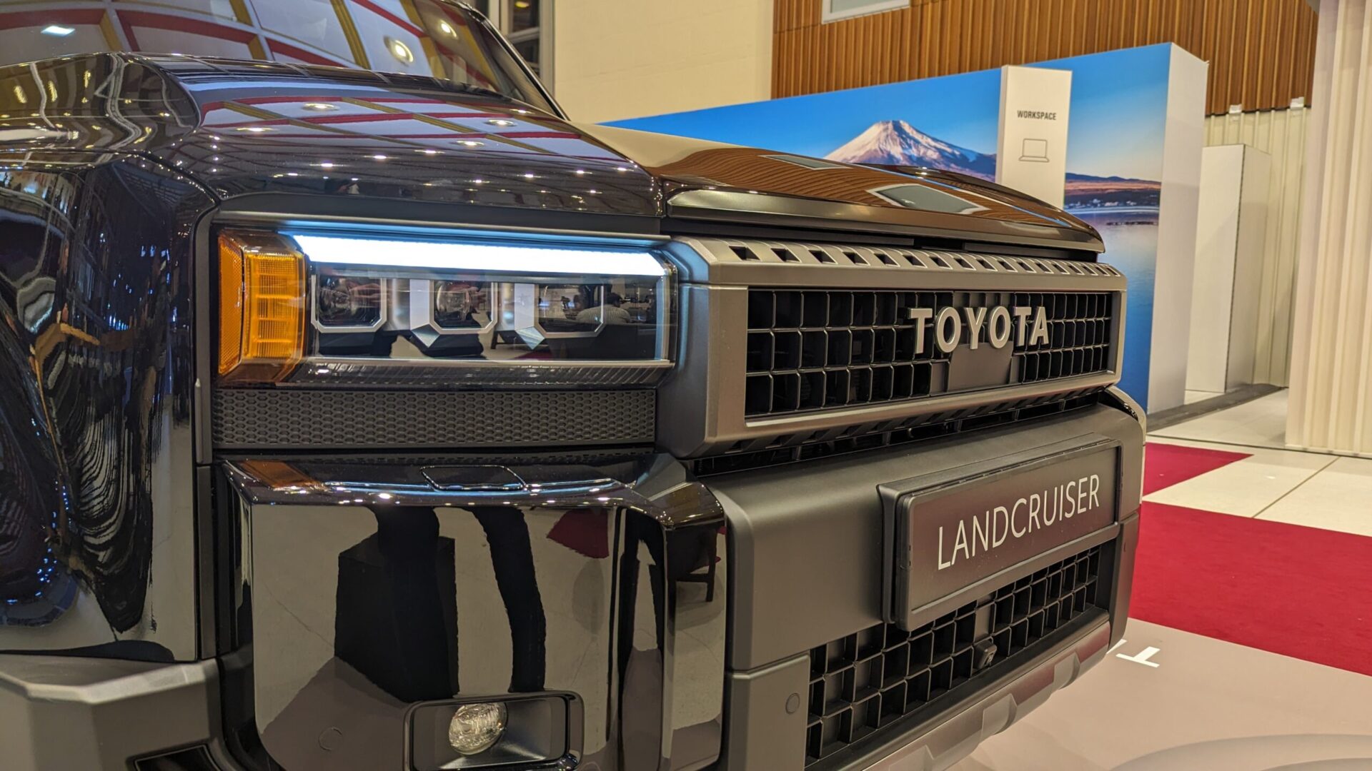 New Toyota Land Cruiser: Carwow gets hands on with new off-roader | carwow