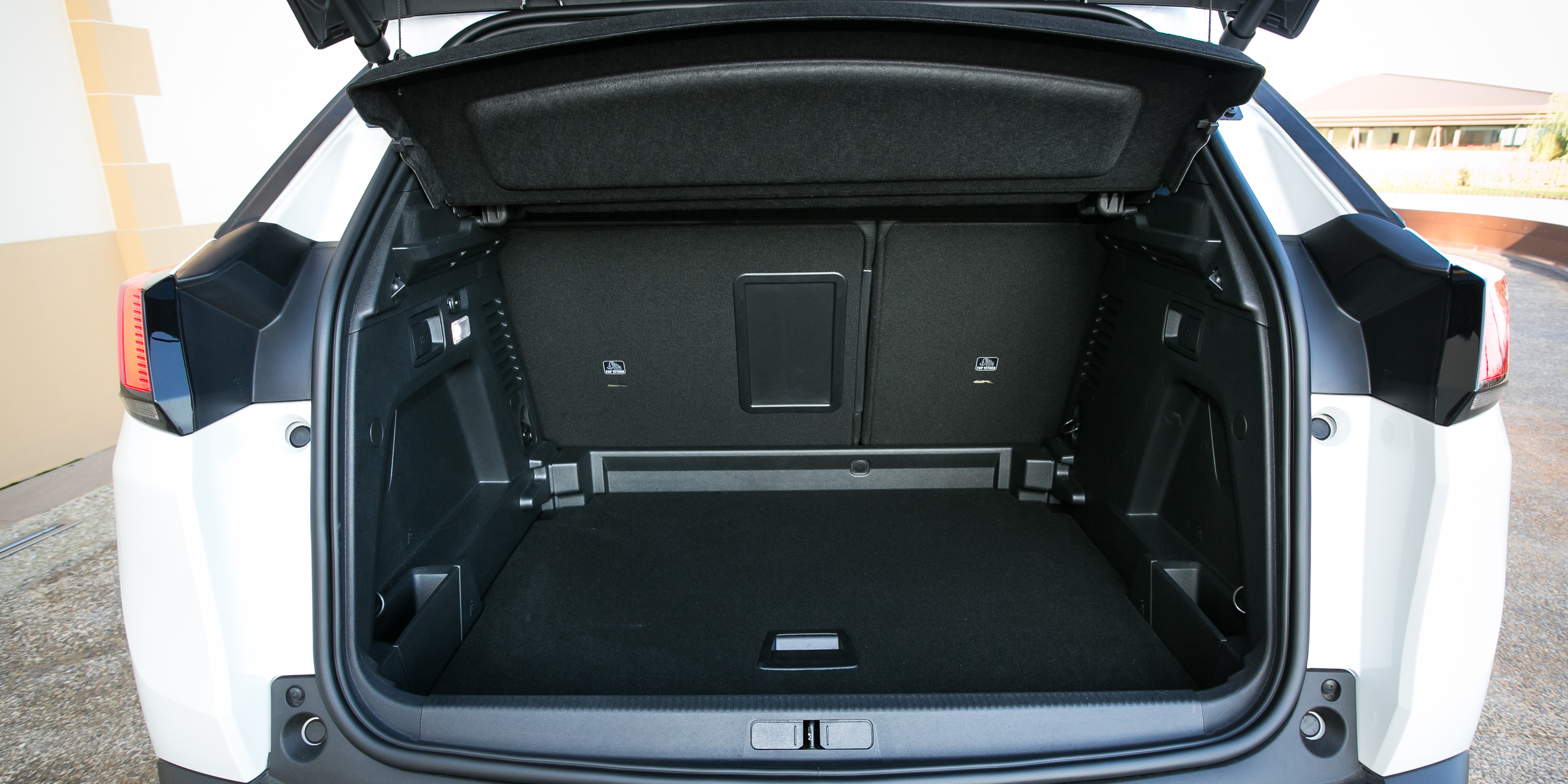 Peugeot 3008 Review | carwow