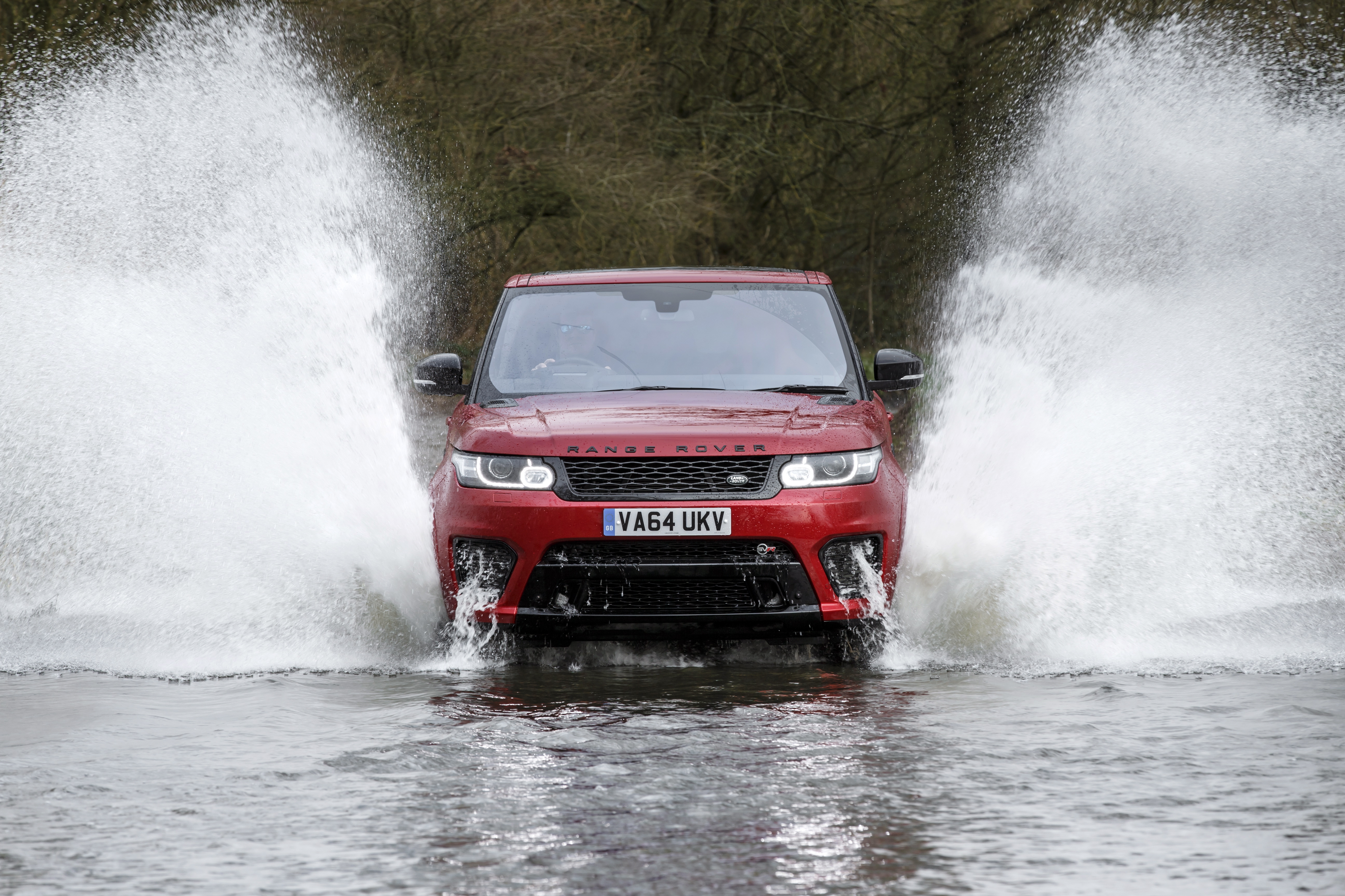 Land Rover Range Rover Sport SVR Review | carwow