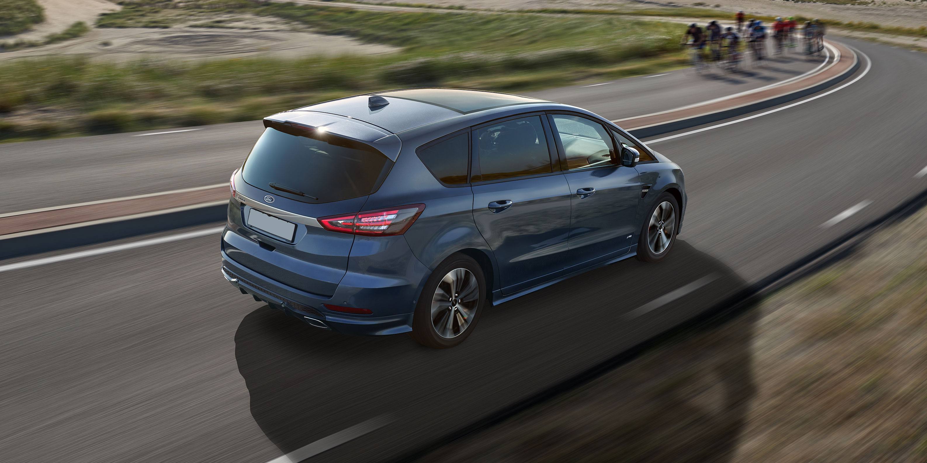 Ford S-Max Review 2023 | Drive, Specs & Pricing | carwow