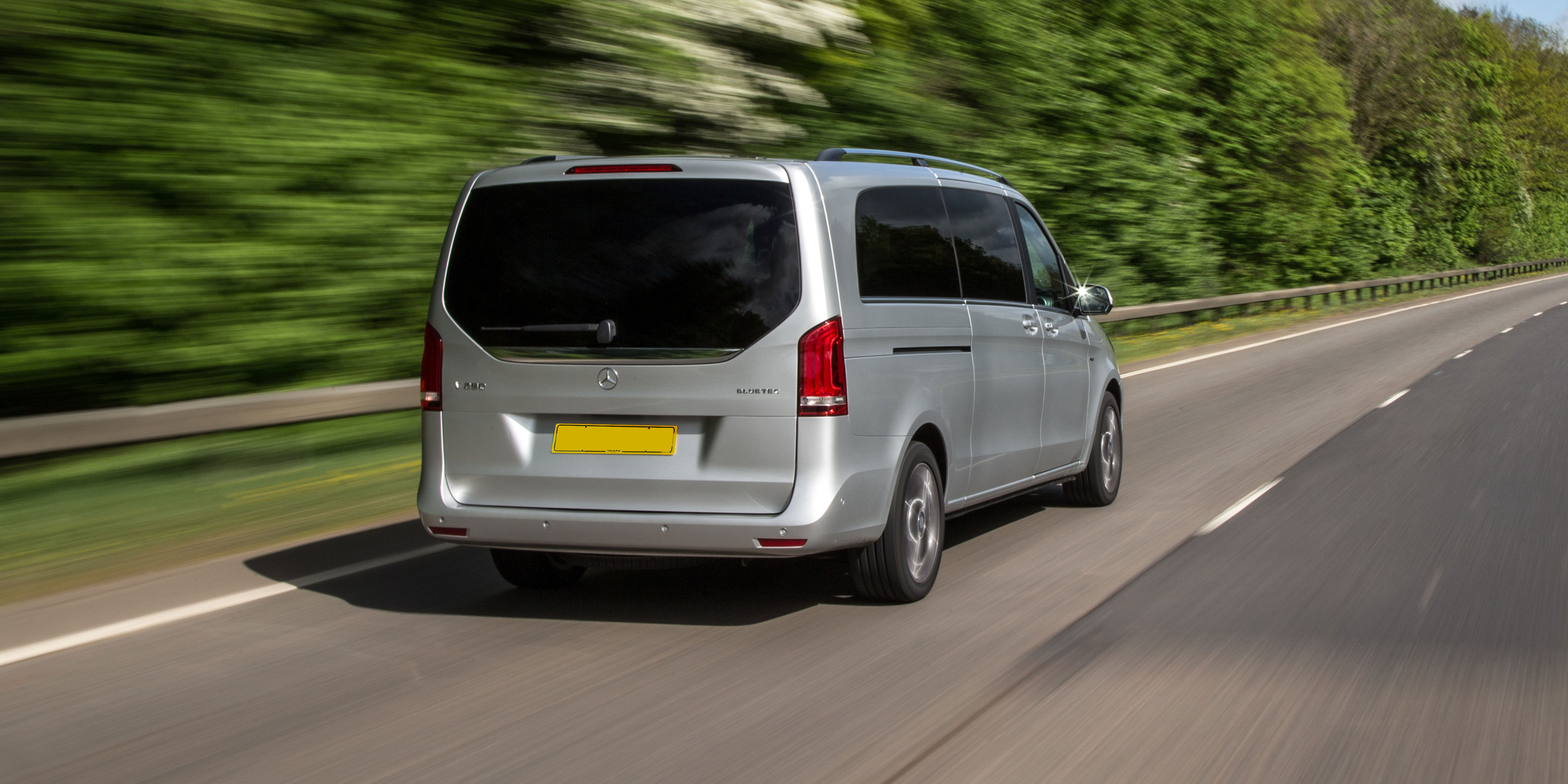 Mercedes V-Class Review 2022 | carwow