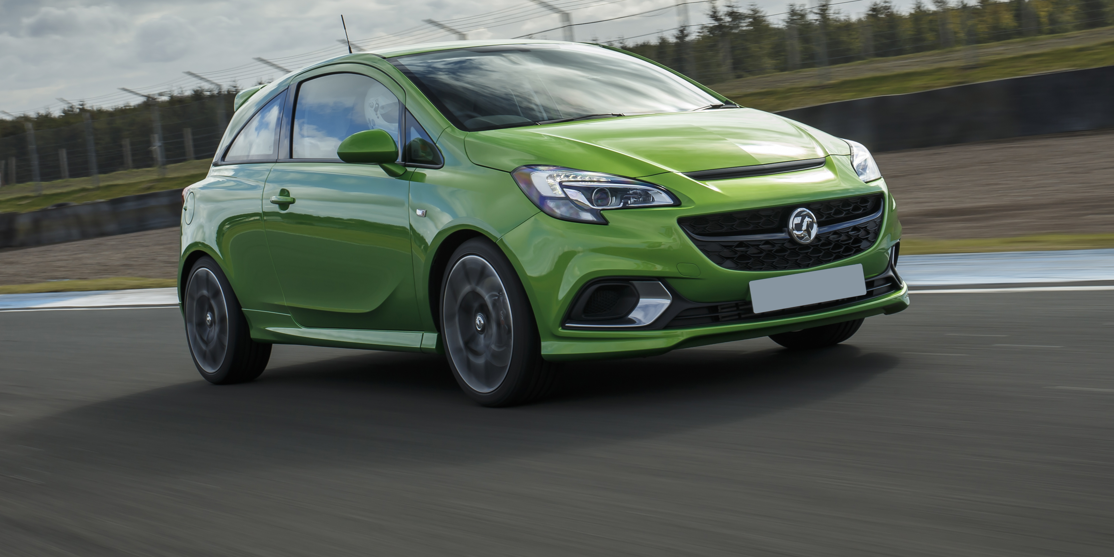 Vauxhall UK | New Vauxhall Cars, Prices & Reviews | Carwow