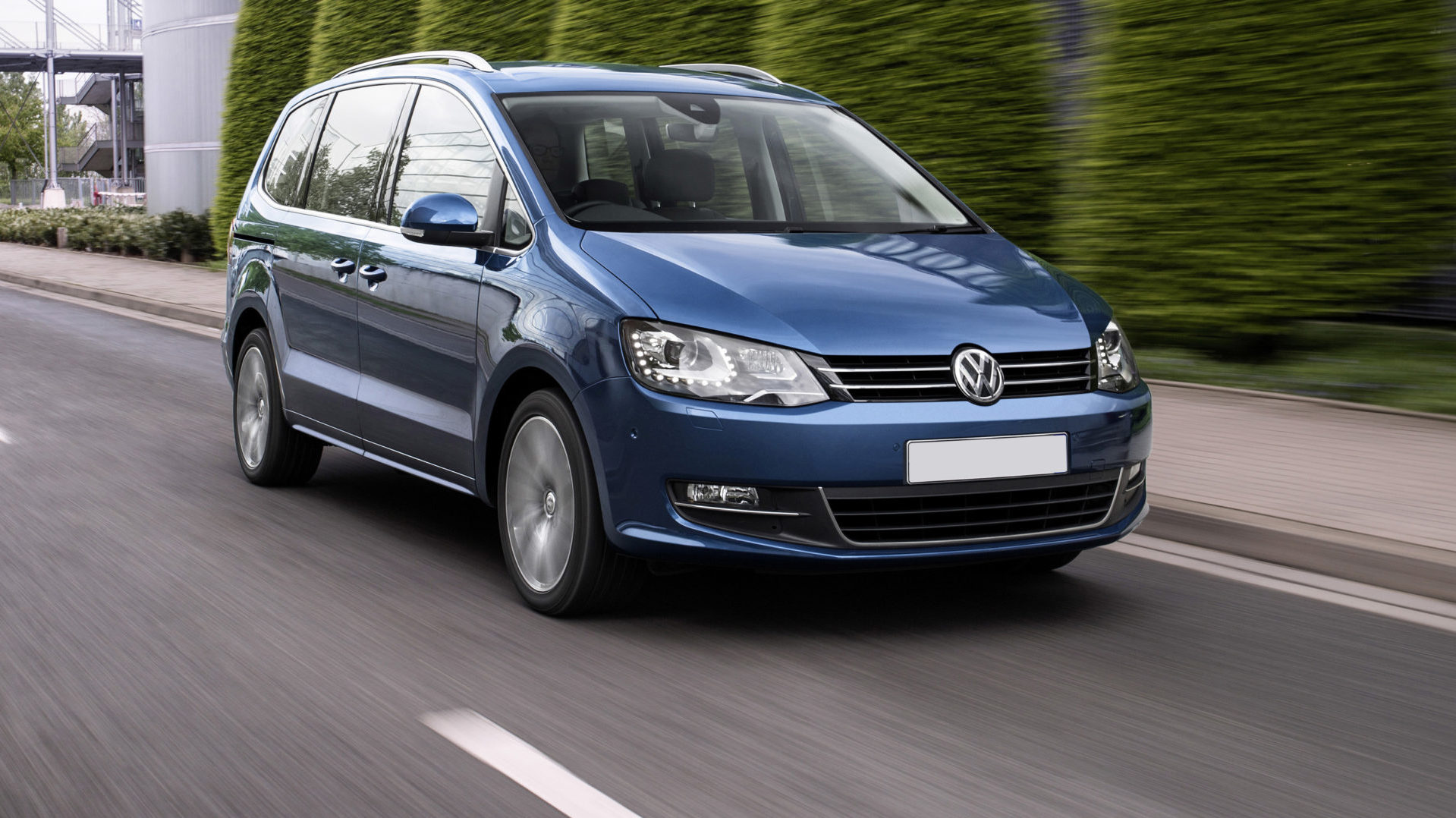 10 best cars with three full rear seats | carwow