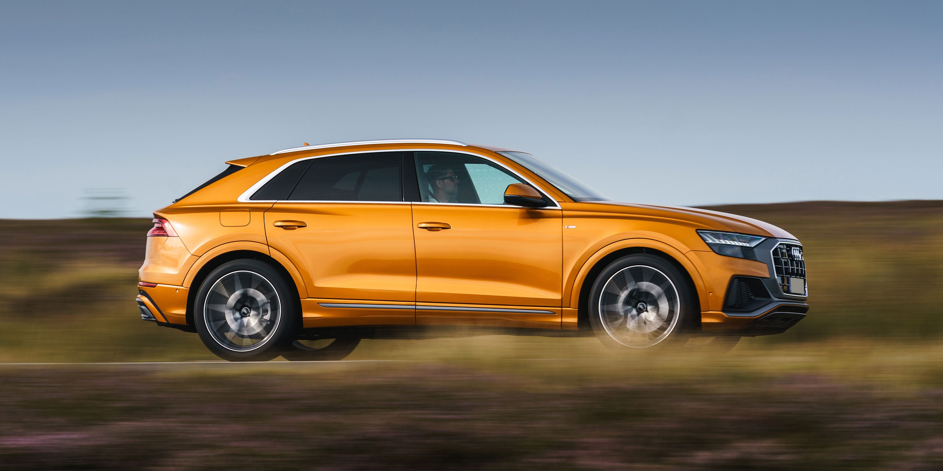Audi Q8 Review 2022 | Drive, Specs & Pricing | carwow