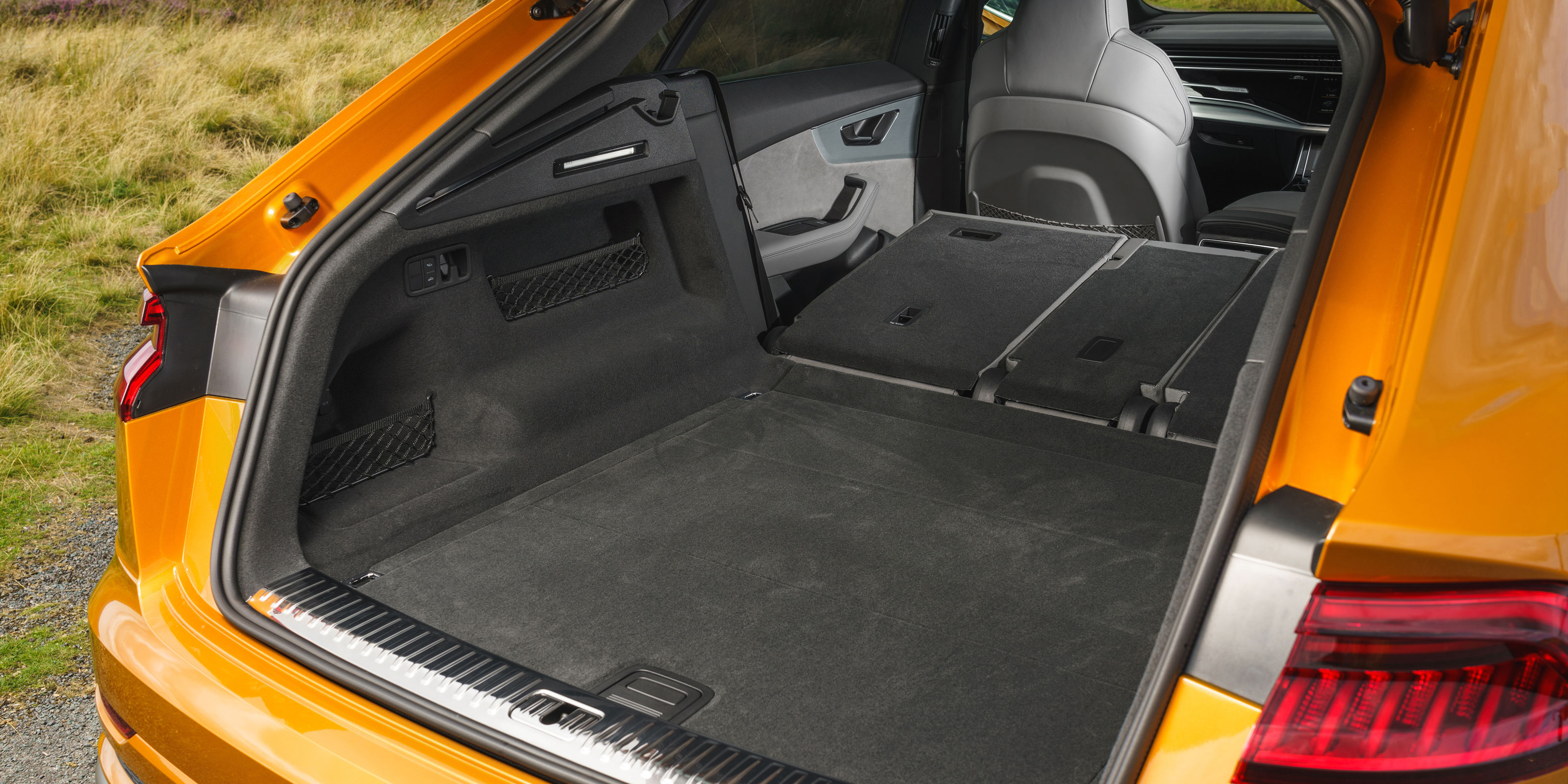 Audi Q8 Review 2022 | Drive, Specs & Pricing | carwow