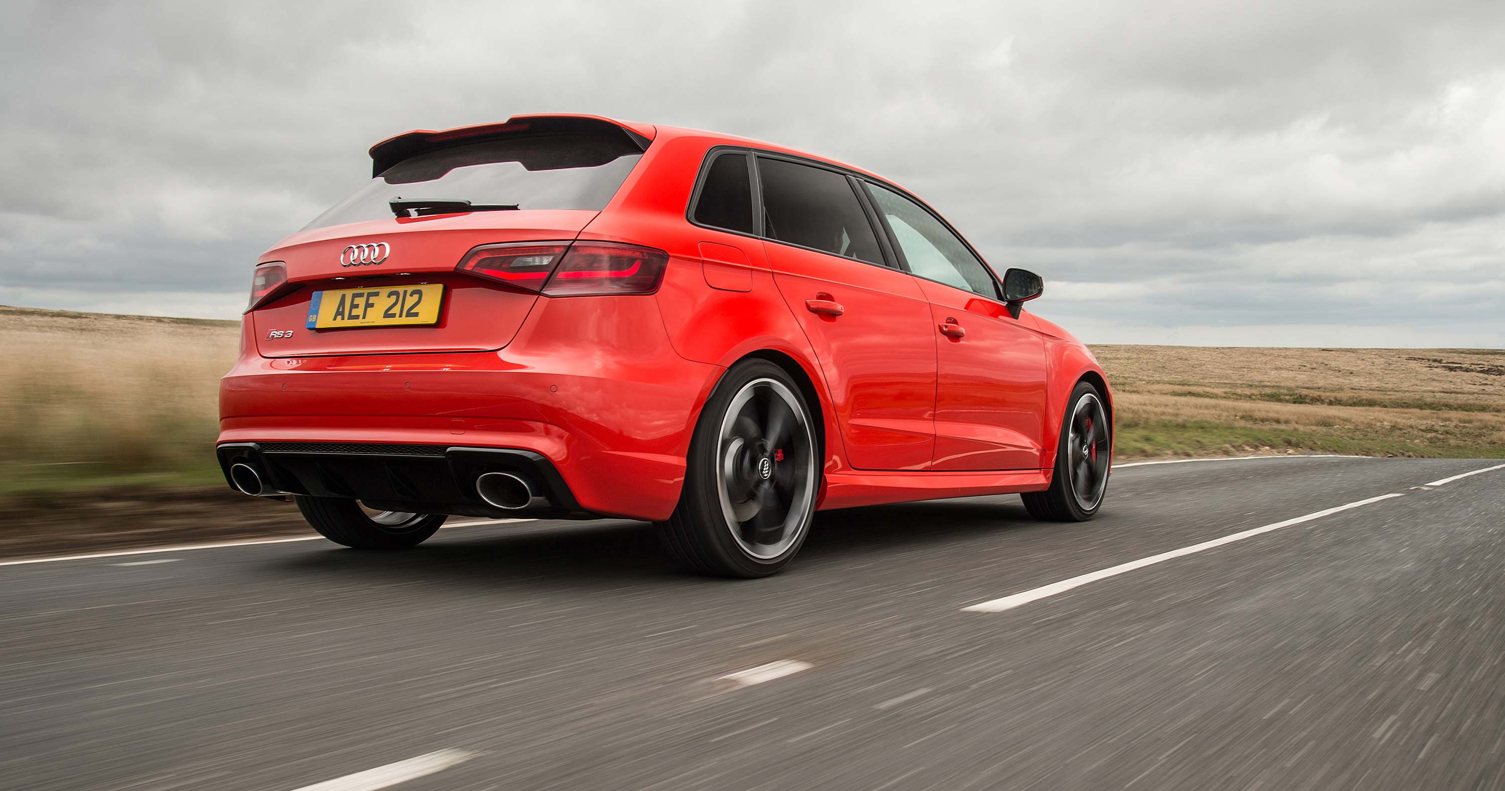 Audi RS3 Sportback Review | carwow