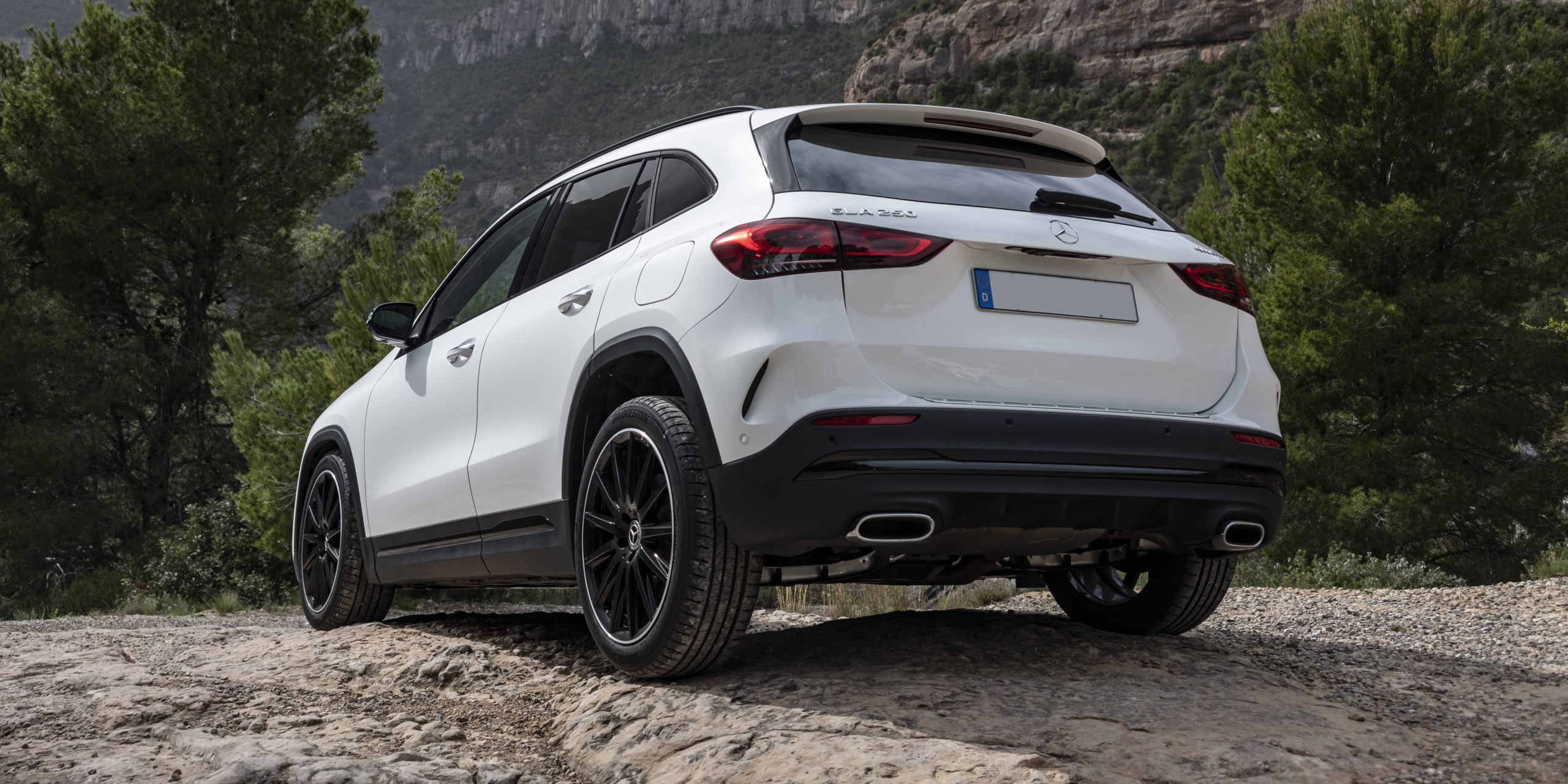 Mercedes GLA Review 2022 | carwow