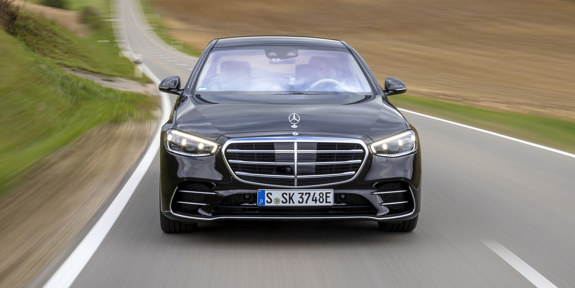 Mercedes S-Class Saloon Review 2022 | Drive, Specs & Pricing | carwow