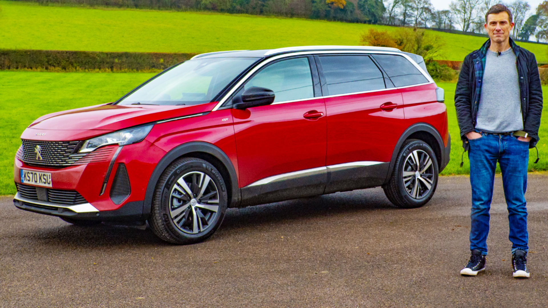 Peugeot 5008 Review 2022 | Drive, Specs & Pricing | carwow