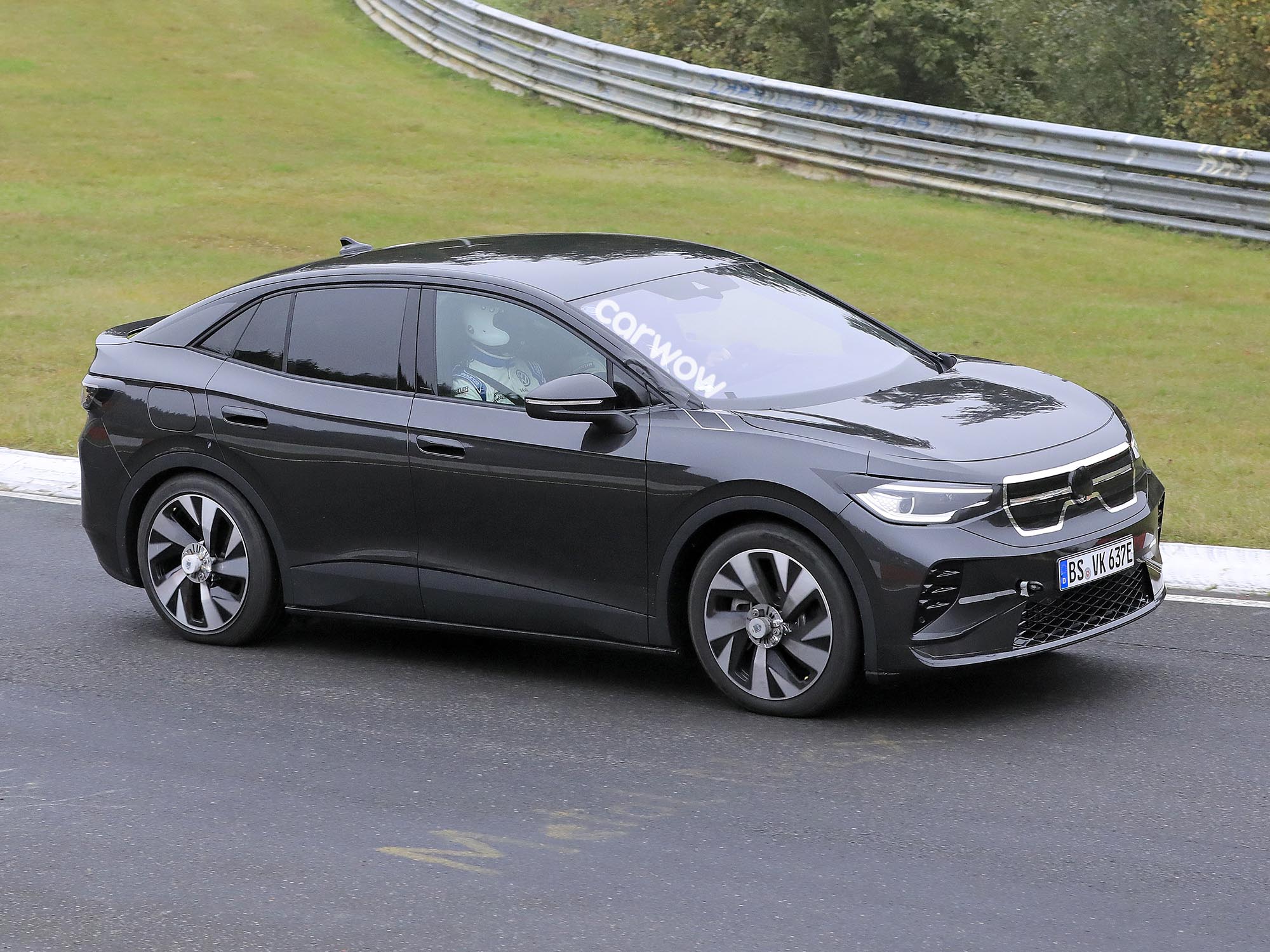 New Volkswagen ID5 (ID4 Coupe) spotted and GTX teased: price, specs and ...